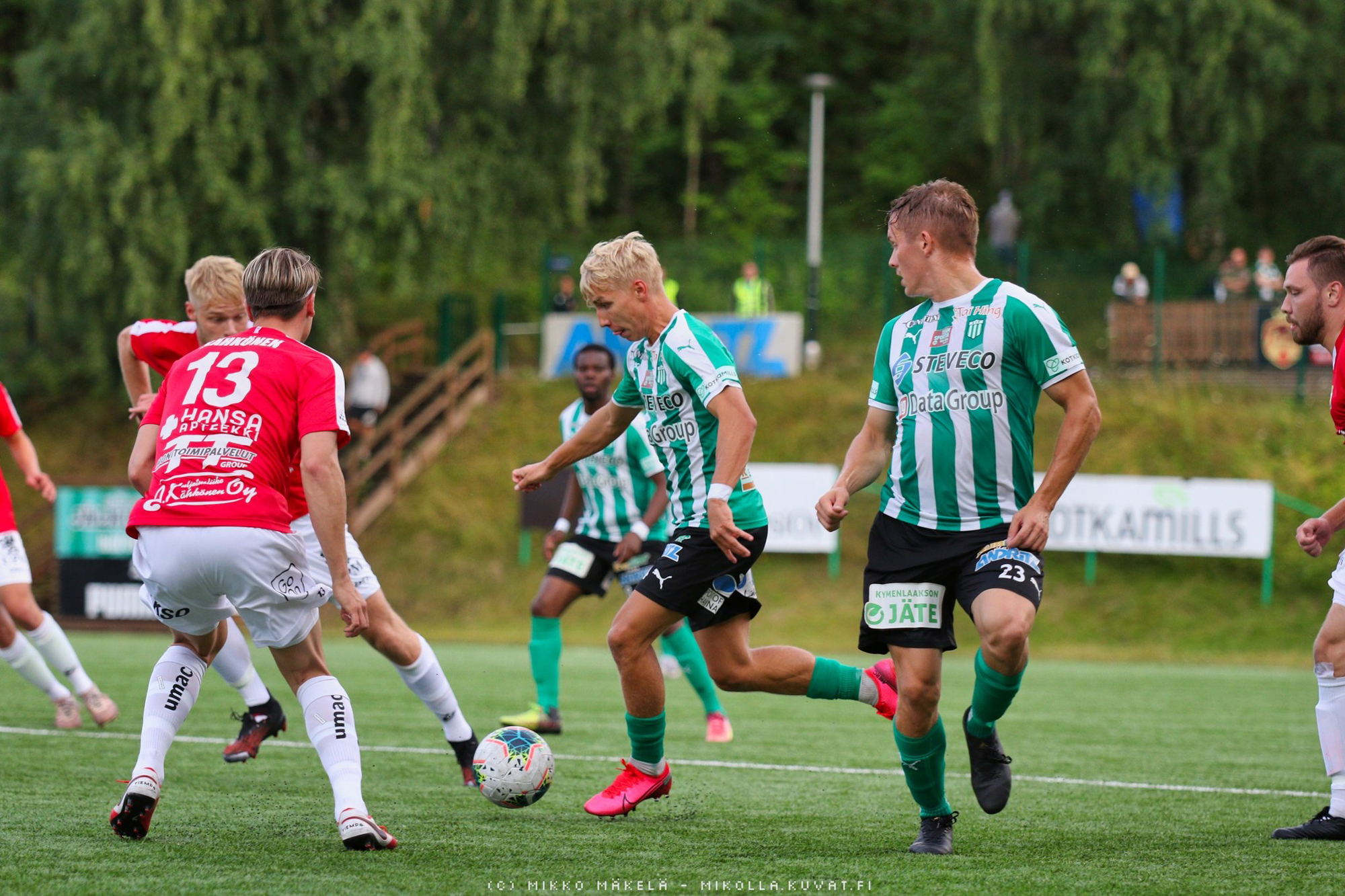 FC KTP:n pelaajat seikkailevat kesäisessä Kotkassa | Kotkan kaupunki